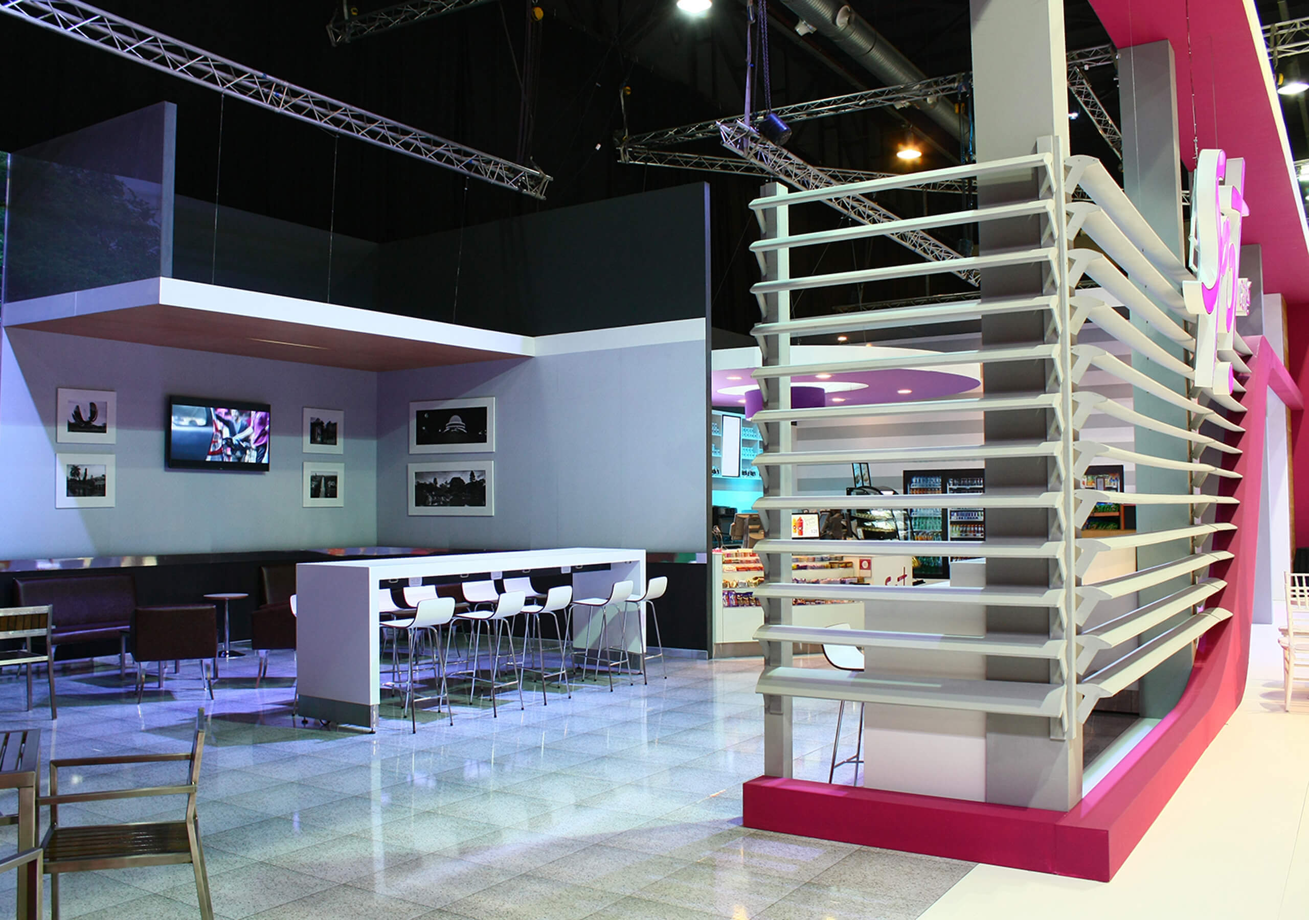 CUATRO+D | Diseño de locales comerciales